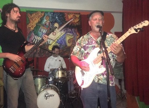 A Guitar Picker Picks No Pick - Singing Vegan